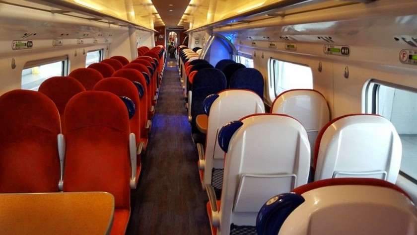 On board an Avanti Pendolino train | ShowMeTheJourney