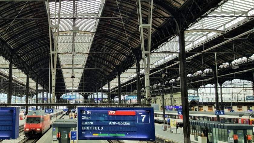 Basel SBB/Bâle CFF | ShowMeTheJourney
