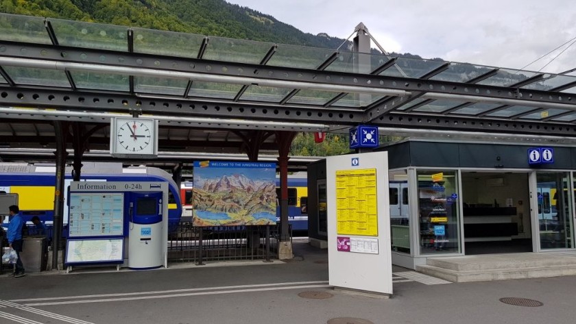 Using Interlaken Ost station | ShowMeTheJourney