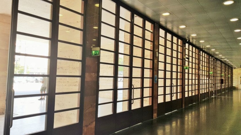 Using the main railway station in Messina | ShowMeTheJourney