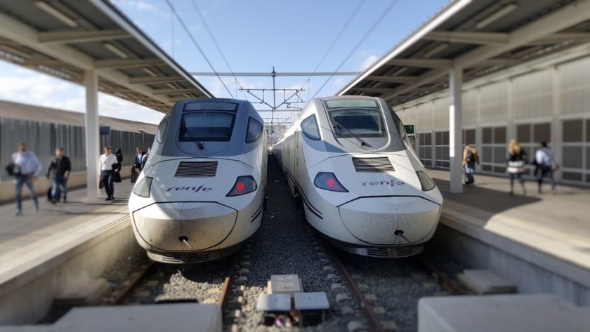 Using the high speed station in Valencia | ShowMeTheJourney