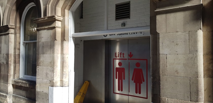 Using the main railway station in Newcastle | ShowMeTheJourney