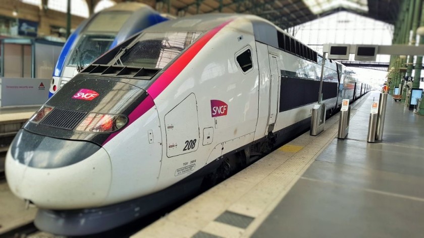How to travel on a TGV InOui (Duplex) train | ShowMeTheJourney